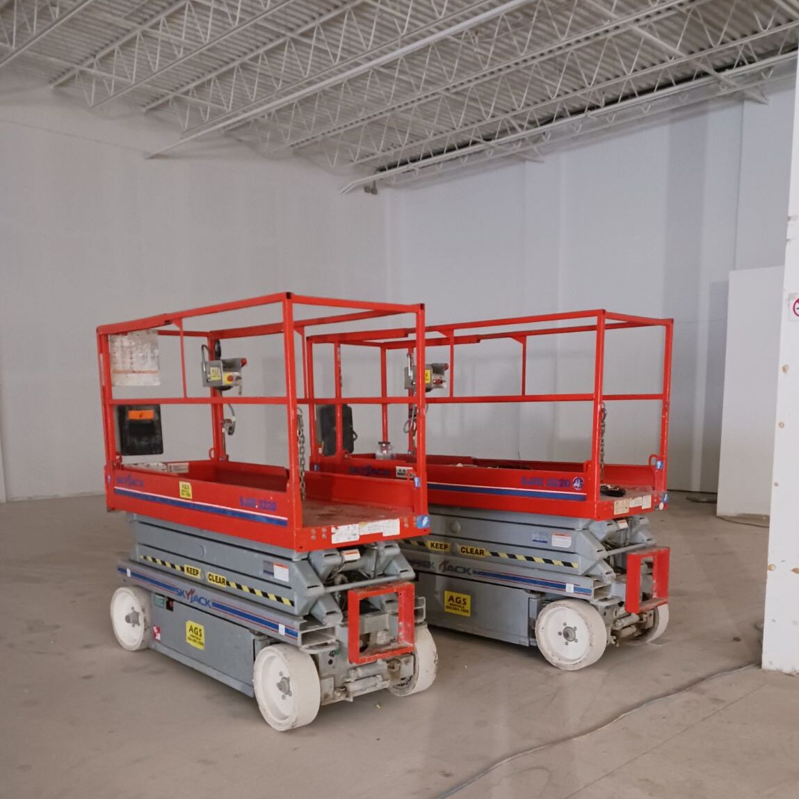 Scissor Lifts - AGS Rentals